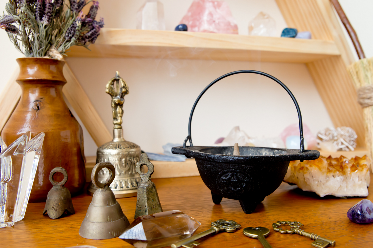 What Is An Eclectic Witch? – Blessed Be Magick